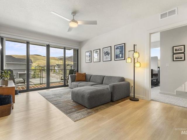 4184 E Haystack St Apt 206, Boise, ID 83716