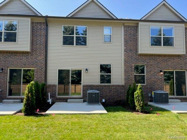 4184 Secluded Pines Dr