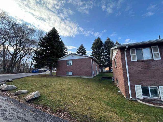 4185 Highland 20 Plex 2 Bedroom Apartment for Rent at 4185 S Highland Dr, Holladay, UT 84124 Holladay