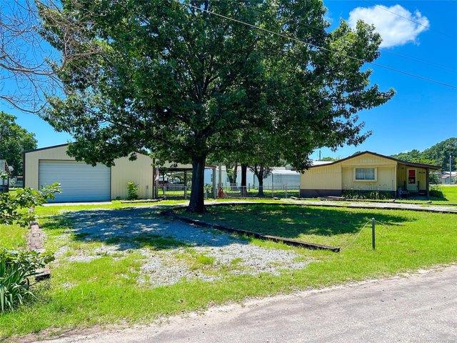 418614 Woodside Dr, Eufaula, OK 74432