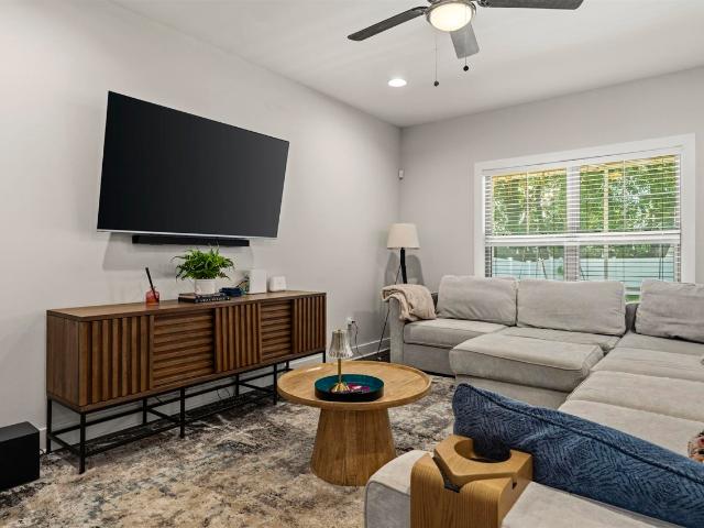 4186 Beechwood Lane