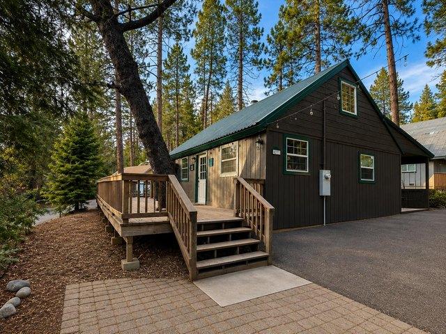 41871 Foxtail Ln, Shaver Lake, CA 93664