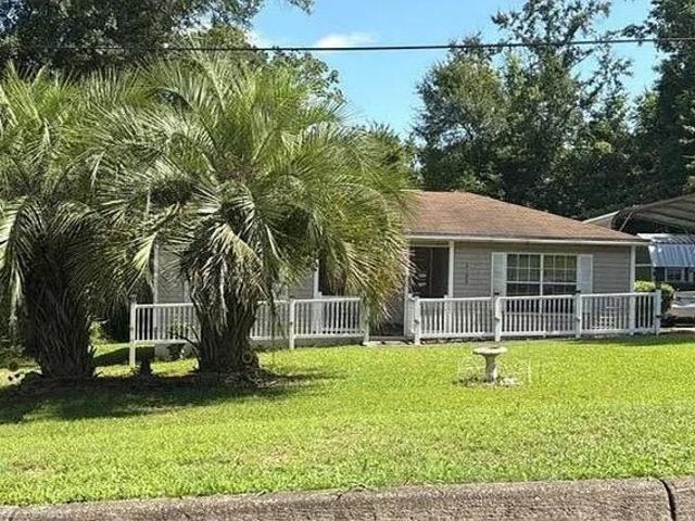 4188 Clay St, Marianna, FL 32448
