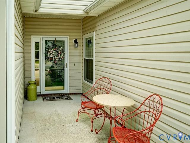 4188 English Holly Circle