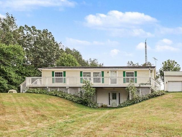 4188 K Dr S, East Leroy, MI 49051