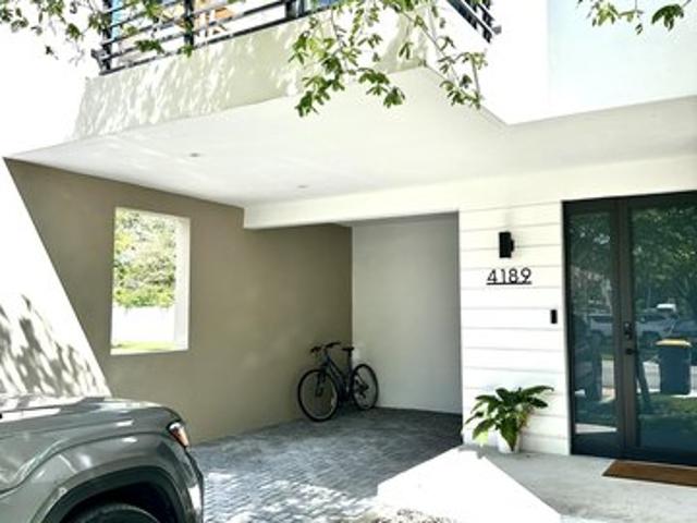 4189 N Oak Pl, Dania Beach, FL 33314