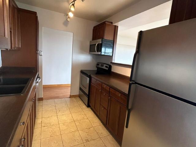 4180 N Marine Drive # 405