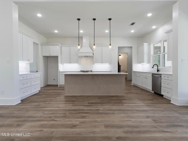 4180 Longleaf Place