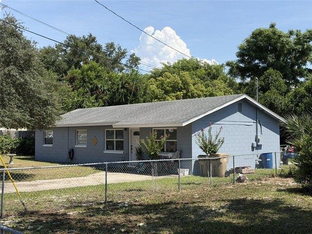 4180 Poinsettia Ave, Mount Dora, FL 32757