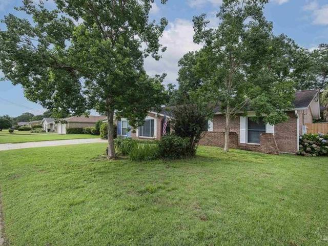 4181 Danamar Dr, Pensacola, FL 32504