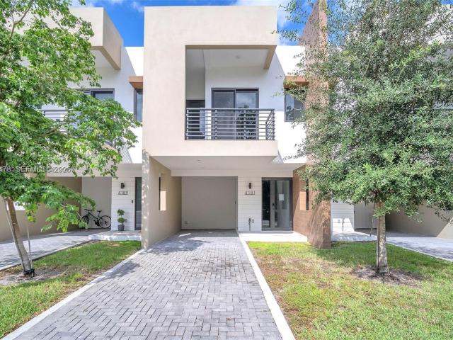 4181 S oaks Pl, Dania Beach, FL 33314 | MLS #A11924 | Compass