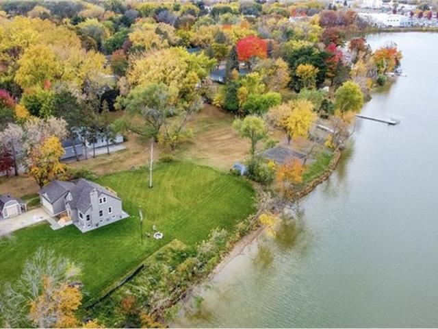4181 White Bear Ave N, White Bear Lake, MN 55110