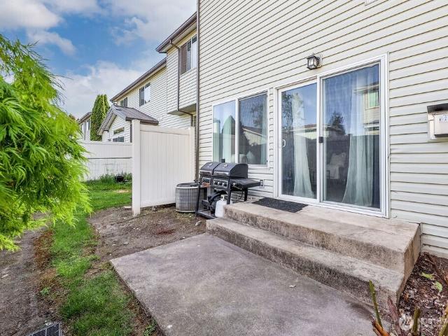 418 17th St SE, Unit 1D, Auburn, WA 98002 | MLS #2558