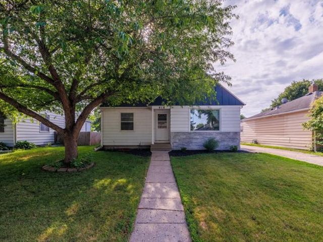 418 23rd St S, Fargo, ND 58103