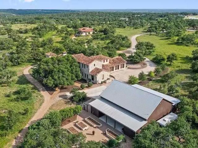 418 Cattle Trail Dr, Dripping Springs, TX 78620 MLS 9650836