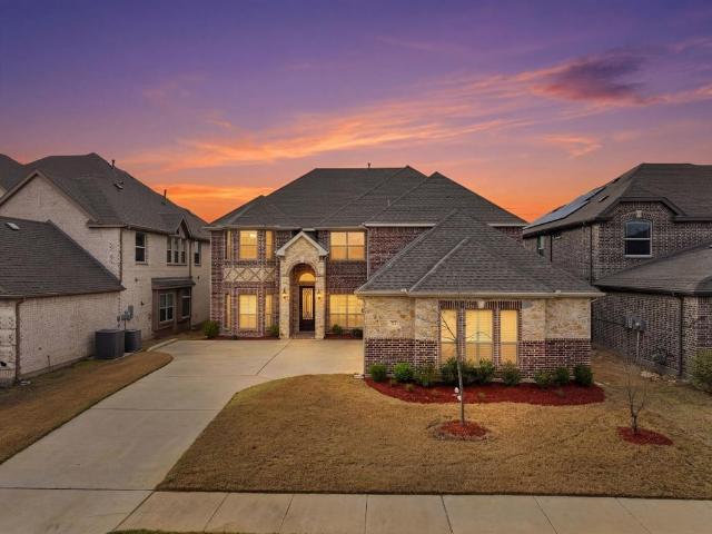 418 Crestview Dr, Midlothian, TX 76065 | MLS #21203 | Compass