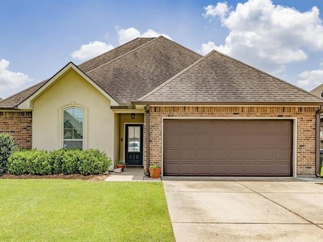 418 Cypress Garden Dr, Houma, LA 70364
