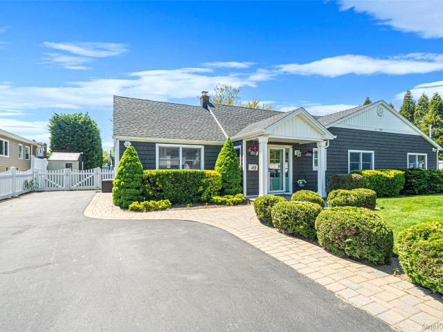 418 Bay 6th Street
