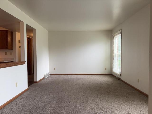 418 Beloit St, Unit 9