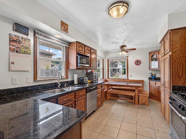 418 Blaine Ave