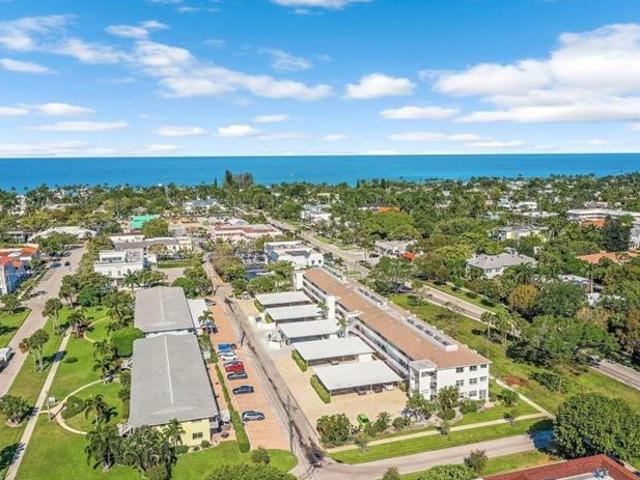 418 Broad Ave S #H418, Naples, FL 34102