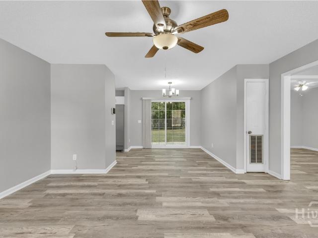 418 Garden Acres Way