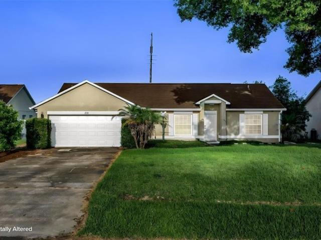 418 Grovepark Dr, Davenport, FL 33837