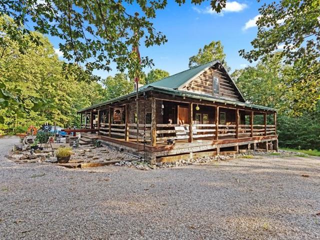 418 Dogwood Trl, Gilbertsville, KY 42044
