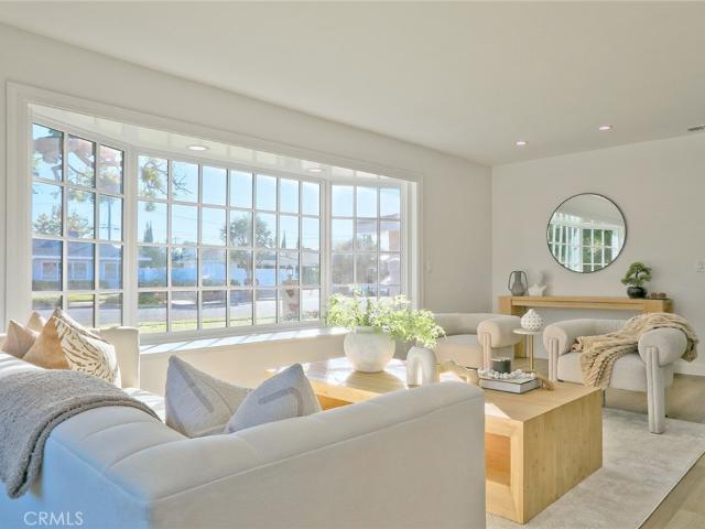 418 E Bay St, Costa Mesa, CA 92627 | MLS #OC26070
