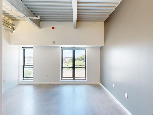 418 East Grand Studio Apartment for Rent at 418 E Grand Ave, Des Moines, IA 50309 East Village