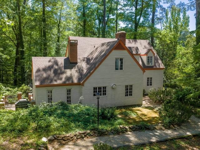418 Fairview Street