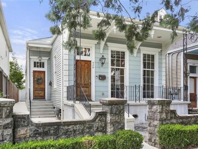 418 Henry Clay Ave, New Orleans, LA 70118