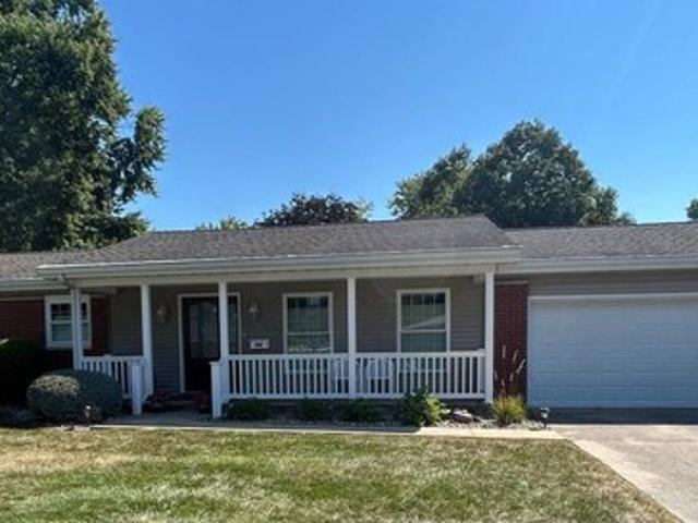 418 Orchard Ln, Arthur, IL 61911