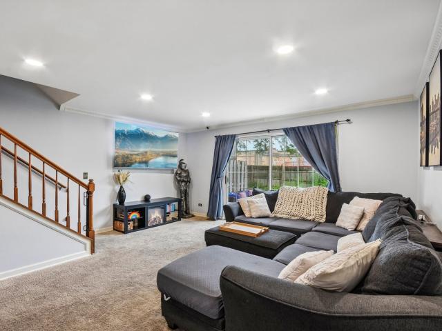 418 Lakeview Circle