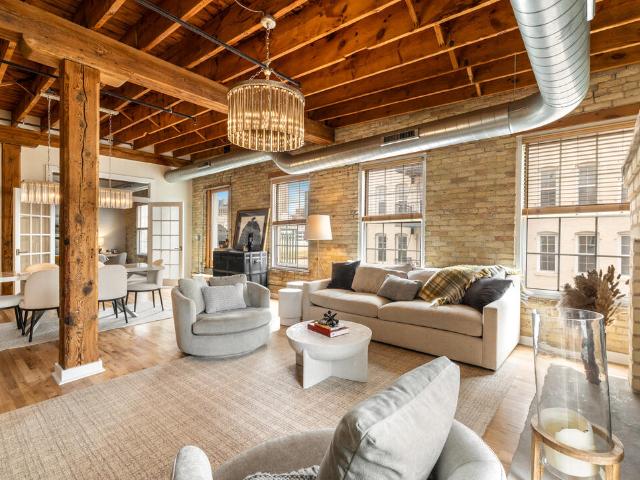 418 N 3rd St, Unit 450