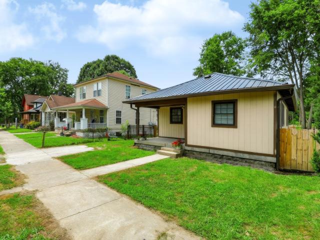 418 N Centennial Street