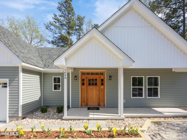 418 Neck Road