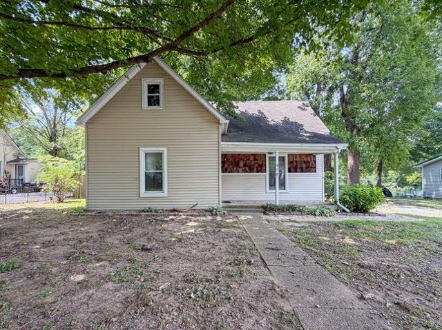 418 S 8th St, Murray, KY 42071