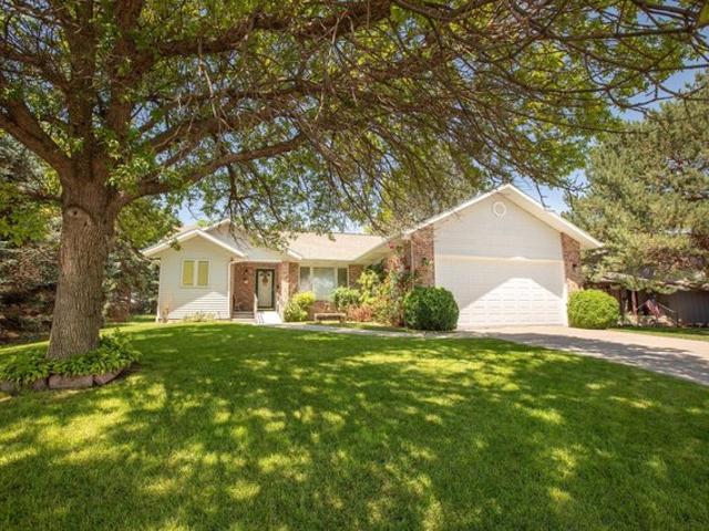 418 Seminole Dr, McCook, NE 69001
