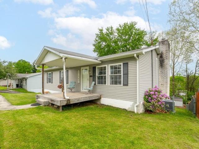 418 Shawnee Dr, Morgantown, WV 26508