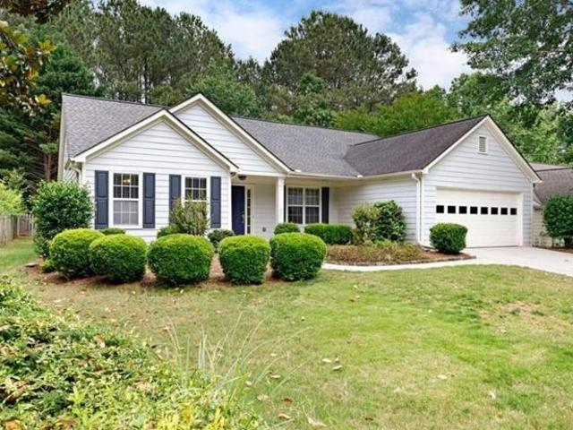 418 Silverthorn Dr, Marietta, GA 30064
