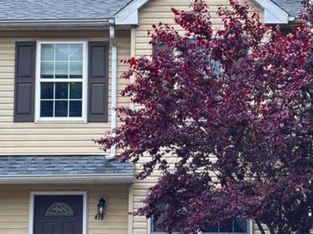 418 State St, East Greenville, PA 18041