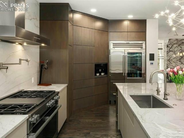 418 Steele St, Denver, CO