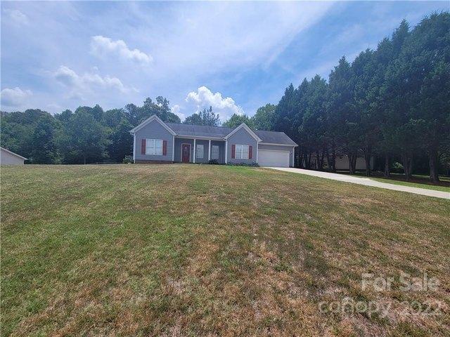418 Summer Ridge Rd, Stanley, NC 28164