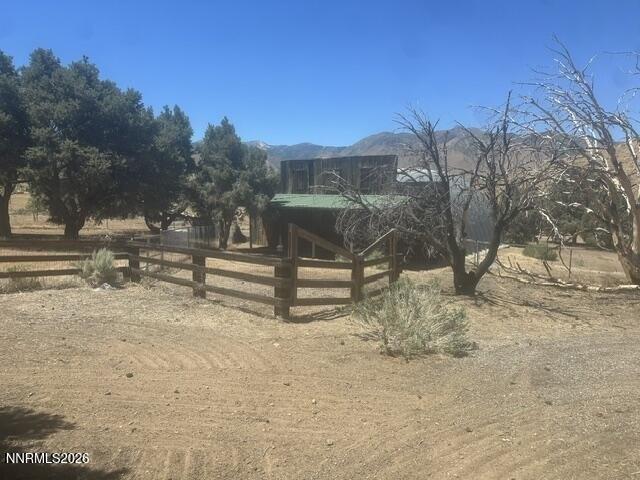418 Patricia Ln, Coleville, CA 96107