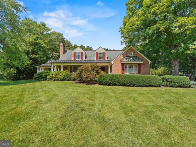 418 Quaint Acres Dr, Silver Spring, MD 20904