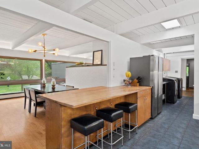 418 Randall Road