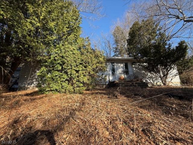 418 River Rd