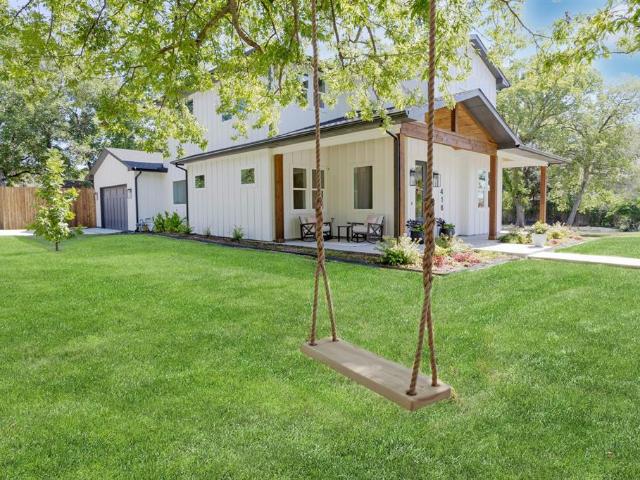 418 W 4th Street