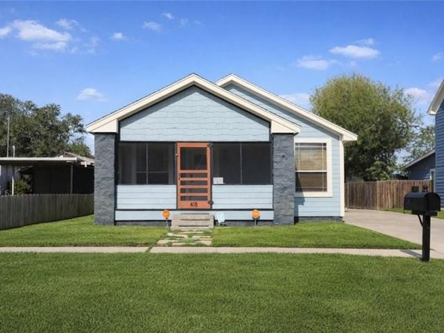 418 W Lee Ave, Kingsville, TX 78363